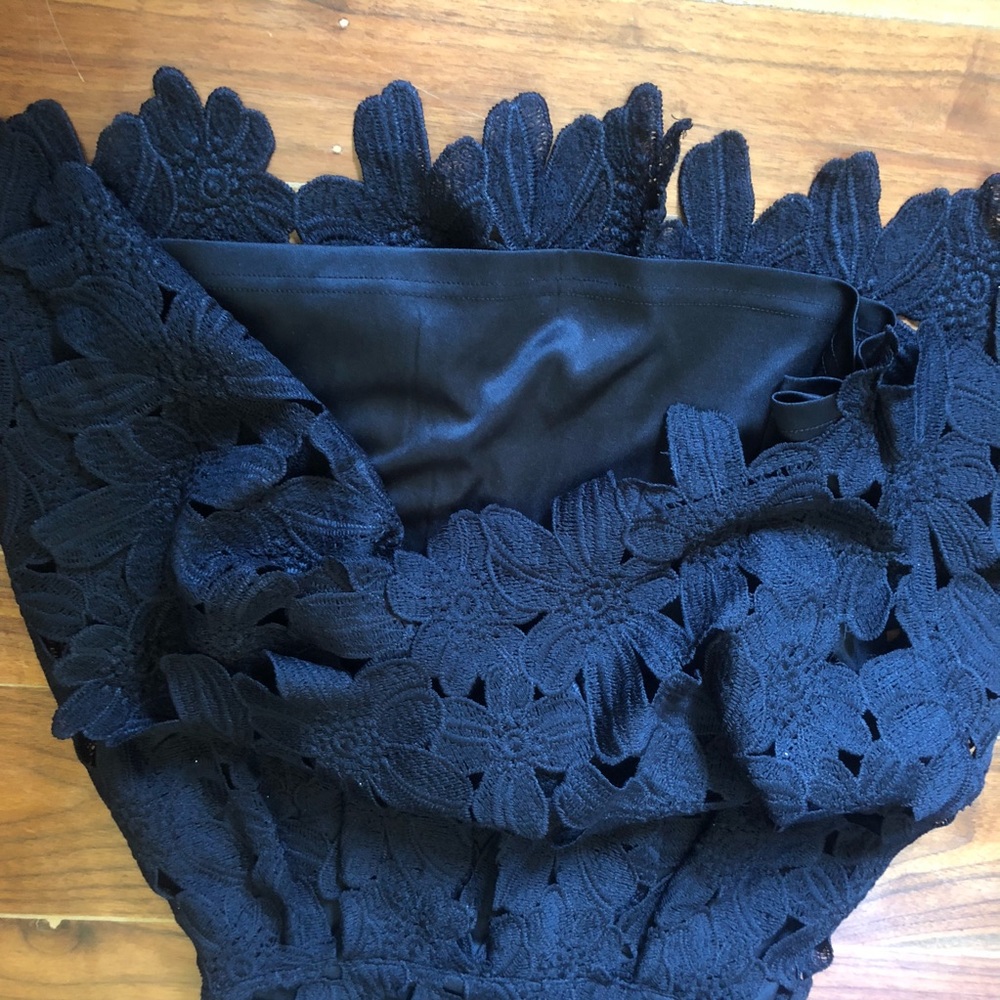 Windsor Black Floral Embroidered Crochet Dress Gem